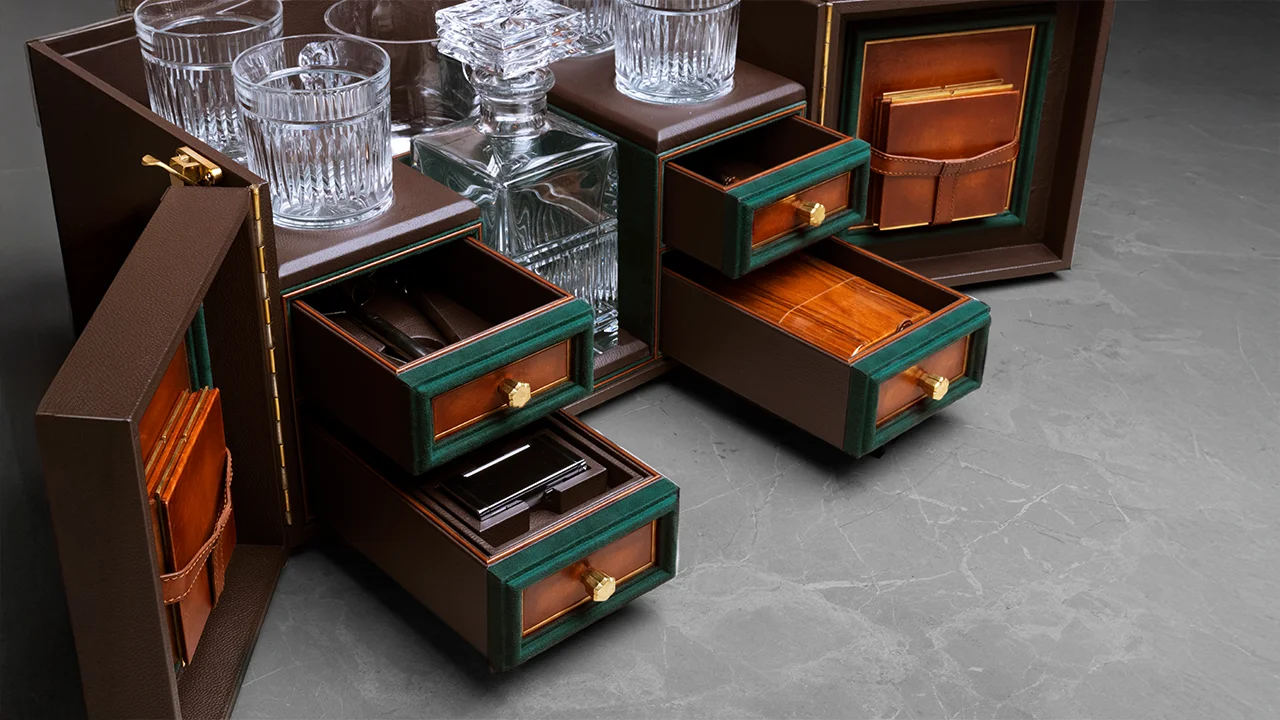 Travel Bar Steamer Trunk | Portable Bars | Trunks Company